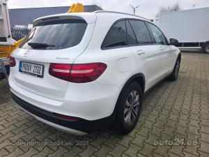 Balts Mercedes-Benz GLC-Class 2019 Tallina, ar dzinēja tilpumu 2.10 L un nobraukumu 273 tūkst. km par 27900 €, foto 4 vietnē AUTOMOTO.COM.LV