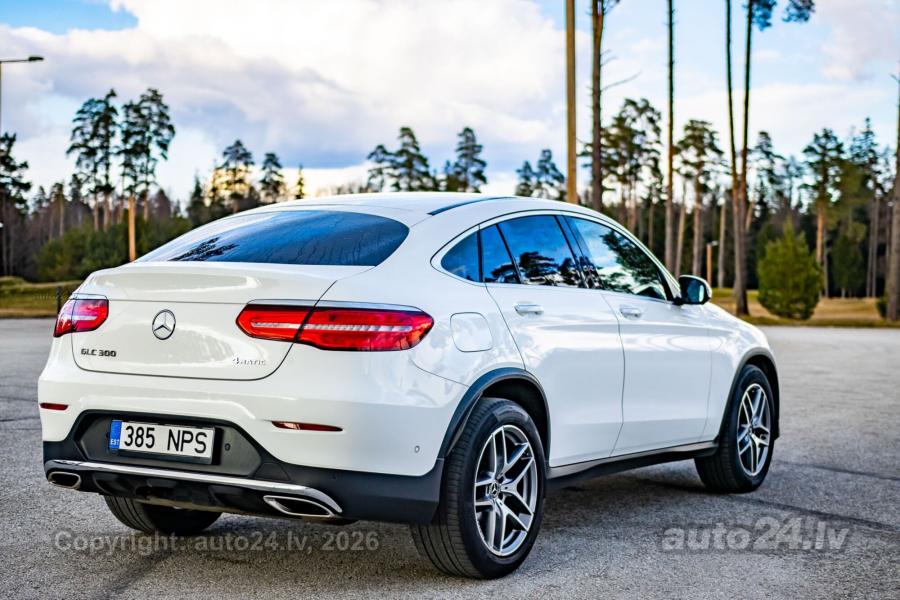 Balts Mercedes-Benz GLC-Class 2019 Tallina, ar dzinēja tilpumu 2.00 L un nobraukumu 129 tūkst. km par 37500 €, foto 4 vietnē AUTOMOTO.COM.LV