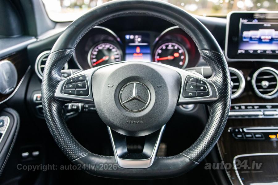Balts Mercedes-Benz GLC-Class 2019 Tallina, ar dzinēja tilpumu 2.00 L un nobraukumu 129 tūkst. km par 37500 €, foto 7 vietnē AUTOMOTO.COM.LV