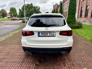 Balts Mercedes-Benz GLC-Class 2021 Tallina, ar dzinēja tilpumu 2.00 L un nobraukumu 140 tūkst. km par 30500 €, foto 6 vietnē AUTOMOTO.COM.LV