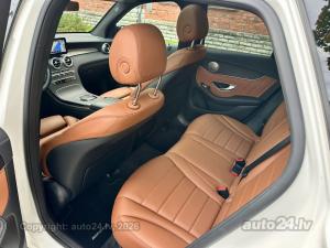 Balts Mercedes-Benz GLC-Class 2021 Tallina, ar dzinēja tilpumu 2.00 L un nobraukumu 140 tūkst. km par 30500 €, foto 15 vietnē AUTOMOTO.COM.LV