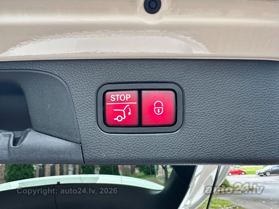 Balts Mercedes-Benz GLC-Class 2021 Tallina, ar dzinēja tilpumu 2.00 L un nobraukumu 140 tūkst. km par 30500 €, foto 19 vietnē AUTOMOTO.COM.LV