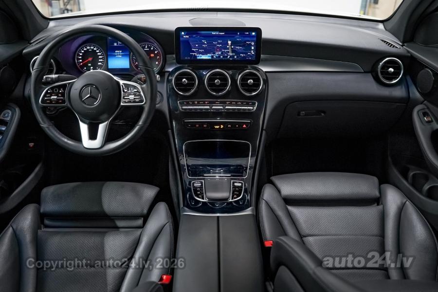 White Mercedes-Benz GLC-Class 2022 in Tallinn, with an engine capacity of 2.00 L and mileage of 118 thousand km for 39900 €, photo 11 on AUTOMOTO.COM.LV