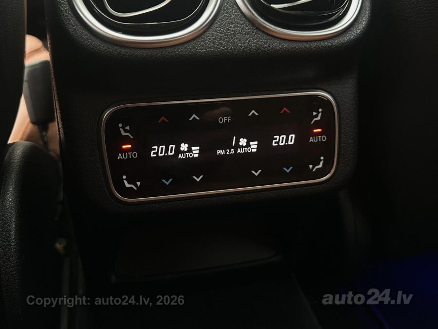 Balts Mercedes-Benz GLC-Class 2023 Rīga, ar dzinēja tilpumu 2.00 L un nobraukumu 40 tūkst. km par 64550 €, foto 24 vietnē AUTOMOTO.COM.LV