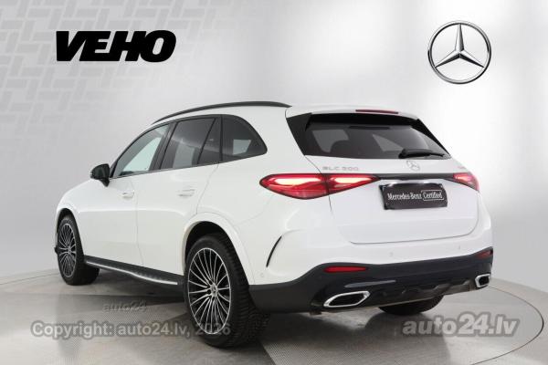Balts Mercedes-Benz GLC-Class 2024 Tallina, ar dzinēja tilpumu 2.00 L un nobraukumu 12 tūkst. km par 54900 €, foto 4 vietnē AUTOMOTO.COM.LV