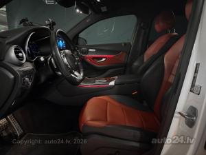 White Mercedes-Benz GLC-Class 2019 in Tallinn, with an engine capacity of 2.00 L and mileage of 132 thousand km for 31990 €, photo 3 on AUTOMOTO.COM.LV