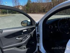 Balts Mercedes-Benz GLC-Class 2019 Tallina, ar dzinēja tilpumu 2.10 L un nobraukumu 235 tūkst. km par 23499 €, foto 8 vietnē AUTOMOTO.COM.LV