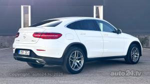 White Mercedes-Benz GLC-Class 2019 in Tallinn, with an engine capacity of 2.00 L and mileage of 123 thousand km for 27000 €, photo 5 on AUTOMOTO.COM.LV