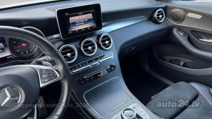 White Mercedes-Benz GLC-Class 2019 in Tallinn, with an engine capacity of 2.00 L and mileage of 123 thousand km for 27000 €, photo 10 on AUTOMOTO.COM.LV