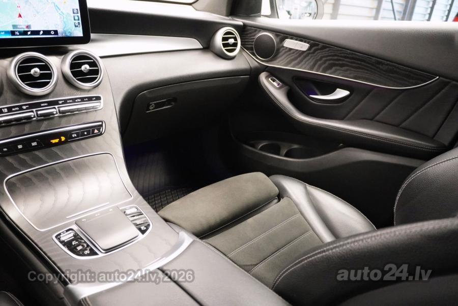 Balts Mercedes-Benz GLC-Class 2021 Tartu, ar dzinēja tilpumu 2.00 L un nobraukumu 96 tūkst. km par 34900 €, foto 11 vietnē AUTOMOTO.COM.LV