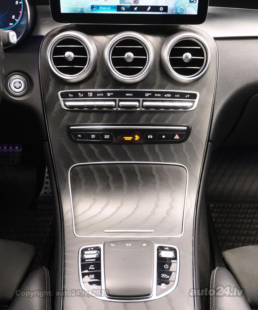 Balts Mercedes-Benz GLC-Class 2021 Tartu, ar dzinēja tilpumu 2.00 L un nobraukumu 96 tūkst. km par 34900 €, foto 19 vietnē AUTOMOTO.COM.LV