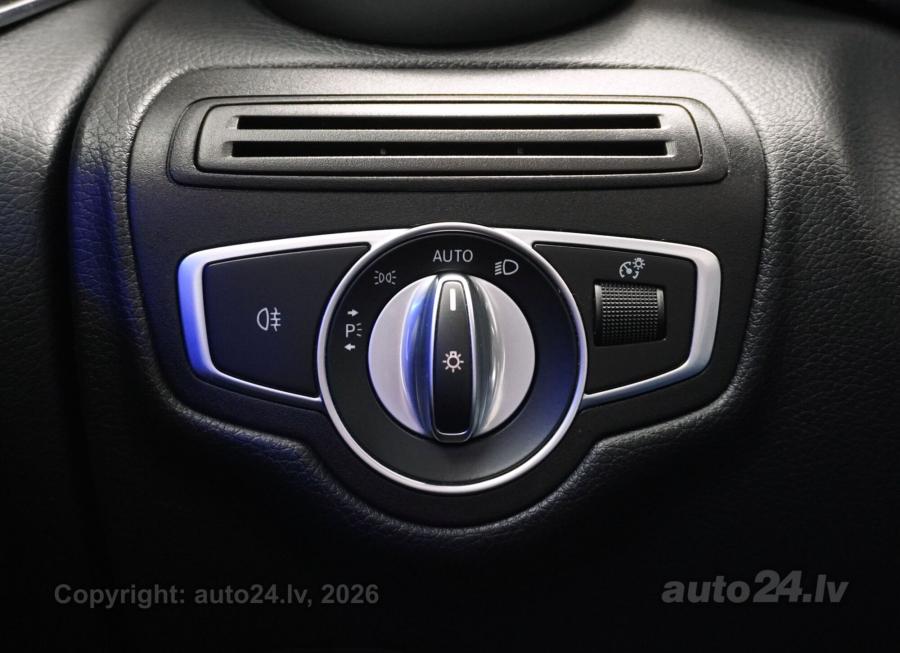 Balts Mercedes-Benz GLC-Class 2021 Tartu, ar dzinēja tilpumu 2.00 L un nobraukumu 96 tūkst. km par 34900 €, foto 20 vietnē AUTOMOTO.COM.LV