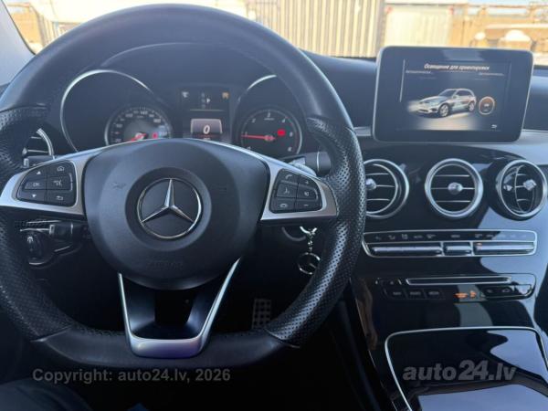 White Mercedes-Benz GLC-Class 2016 in Tallinn, with an engine capacity of 2.10 L and mileage of 98 thousand km for 23900 €, photo 7 on AUTOMOTO.COM.LV