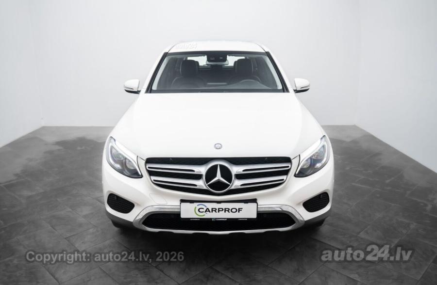 White Mercedes-Benz GLC-Class 2017 in Tallinn, with an engine capacity of 2.00 L and mileage of 158 thousand km for 17999 €, photo 2 on AUTOMOTO.COM.LV