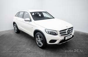 White Mercedes-Benz GLC-Class 2017 in Tallinn, with an engine capacity of 2.00 L and mileage of 158 thousand km for 17999 €, photo 3 on AUTOMOTO.COM.LV