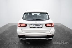 White Mercedes-Benz GLC-Class 2017 in Tallinn, with an engine capacity of 2.00 L and mileage of 158 thousand km for 17999 €, photo 5 on AUTOMOTO.COM.LV