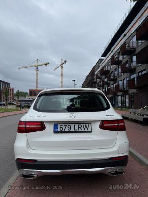 Balts Mercedes-Benz GLC-Class 2017 Tallina, ar dzinēja tilpumu 2.00 L un nobraukumu 195 tūkst. km par 16500 €, foto 1 vietnē AUTOMOTO.COM.LV