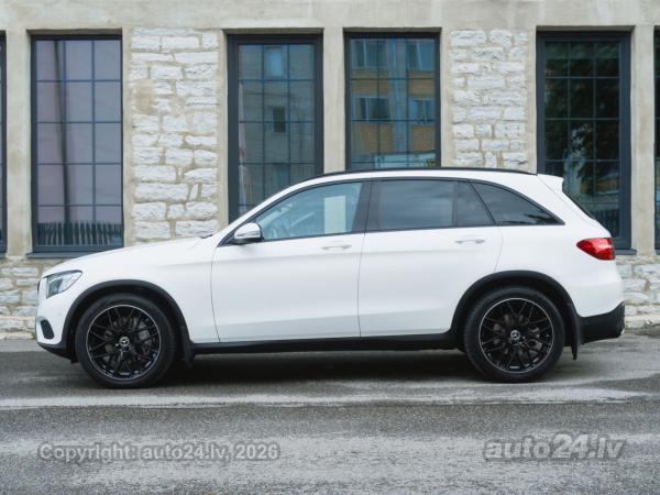 Balts Mercedes-Benz GLC-Class 2017 Tallina, ar dzinēja tilpumu 2.00 L un nobraukumu 145 tūkst. km par 29900 €, foto 4 vietnē AUTOMOTO.COM.LV