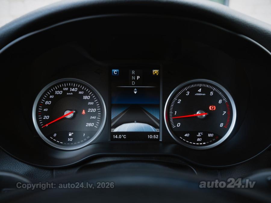 Balts Mercedes-Benz GLC-Class 2017 Tallina, ar dzinēja tilpumu 2.00 L un nobraukumu 145 tūkst. km par 29900 €, foto 19 vietnē AUTOMOTO.COM.LV