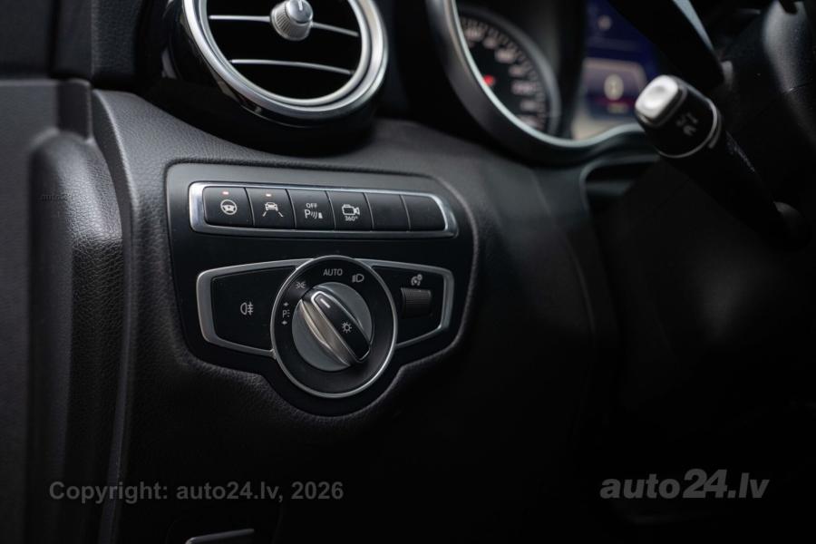 Balts Mercedes-Benz GLC-Class 2017 Tallina, ar dzinēja tilpumu 2.10 L un nobraukumu 128 tūkst. km par 26500 €, foto 26 vietnē AUTOMOTO.COM.LV