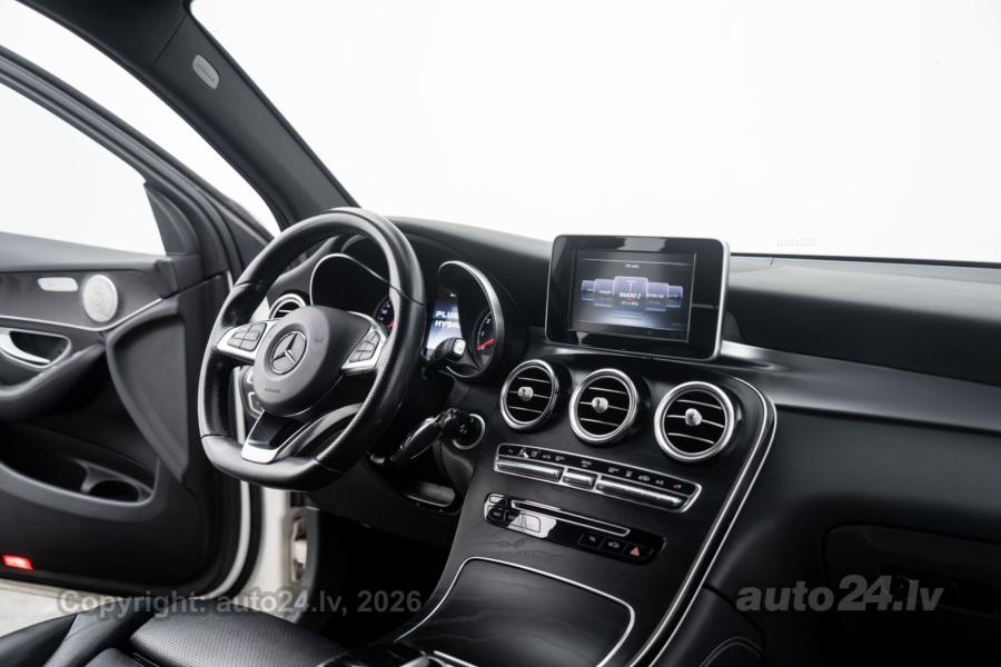 Balts Mercedes-Benz GLC-Class 2017 Tallina, ar dzinēja tilpumu 2.00 L un nobraukumu 228 tūkst. km par 17999 €, foto 13 vietnē AUTOMOTO.COM.LV