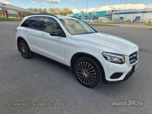 Белый Мерседес ГЛЦ-Класс 2018 в Таллин, объемом двигателя 2.00 л и пробегом 35 тыс. км за 35000 €, фото 3 на AUTOMOTO.COM.LV