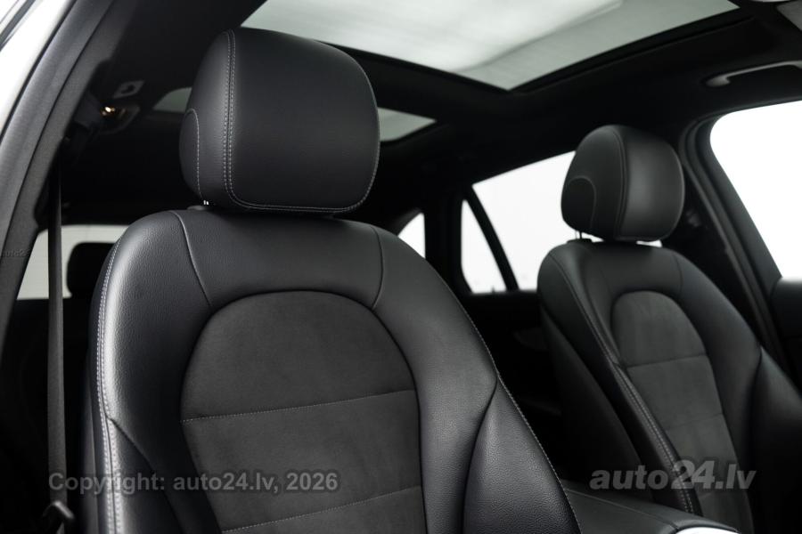 Белый Мерседес ГЛЦ-Класс 2018 в Таллин, объемом двигателя 2.00 л и пробегом 174 тыс. км за 19999 €, фото 15 на AUTOMOTO.COM.LV