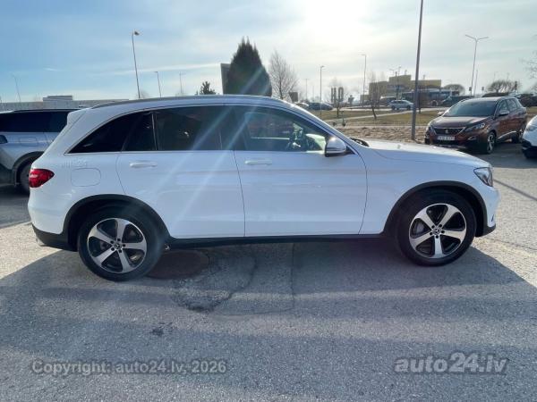Balts Mercedes-Benz GLC-Class 2019 Tartu, ar dzinēja tilpumu 2.00 L un nobraukumu 83 tūkst. km par 28990 €, foto 8 vietnē AUTOMOTO.COM.LV