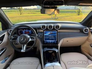 Balts Mercedes-Benz GLC-Class 2023 Tallina, ar dzinēja tilpumu 2.00 L un nobraukumu 45 tūkst. km par 49800 €, foto 7 vietnē AUTOMOTO.COM.LV