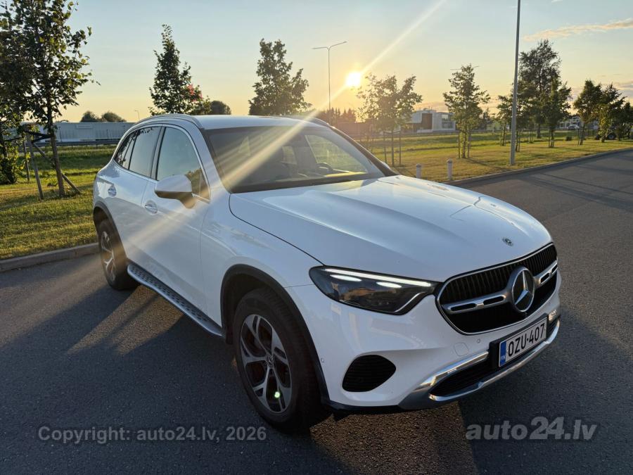 Balts Mercedes-Benz GLC-Class 2023 Tallina, ar dzinēja tilpumu 2.00 L un nobraukumu 45 tūkst. km par 49800 €, foto 15 vietnē AUTOMOTO.COM.LV