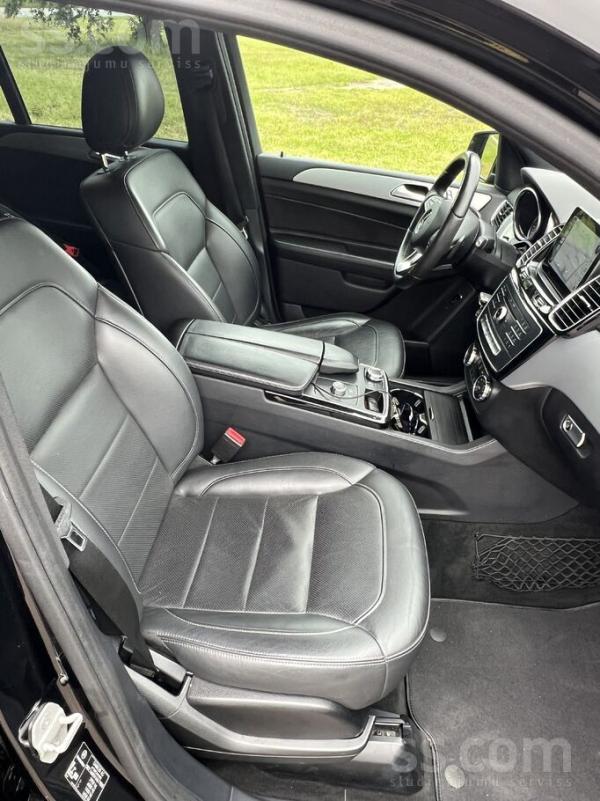 Melns Mercedes-Benz gle-250 2016 Rīga, ar dzinēja tilpumu 2.20 L un nobraukumu 290 tūkst. km par 16999 €, foto 9 vietnē AUTOMOTO.COM.LV