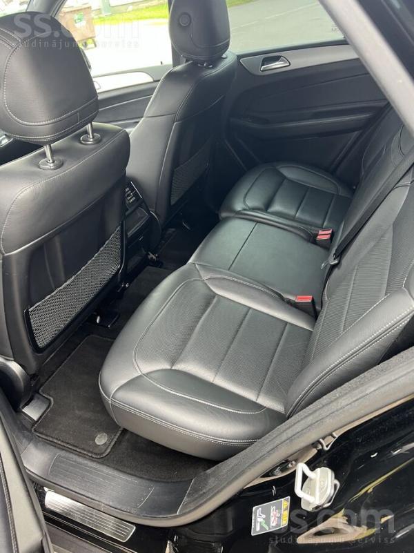Melns Mercedes-Benz gle-250 2016 Rīga, ar dzinēja tilpumu 2.20 L un nobraukumu 290 tūkst. km par 16999 €, foto 10 vietnē AUTOMOTO.COM.LV