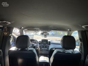 Black Mercedes-Benz gle-250 2017 in Kaunas, with an engine capacity of 2.10 L and mileage of 214 thousand km for 23350 €, photo 10 on AUTOMOTO.COM.LV