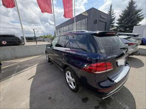 Zils Mercedes-Benz gle-250 2016 Viļņa, ar dzinēja tilpumu 2.20 L un nobraukumu 261 tūkst. km par 16600 €, foto 8 vietnē AUTOMOTO.COM.LV