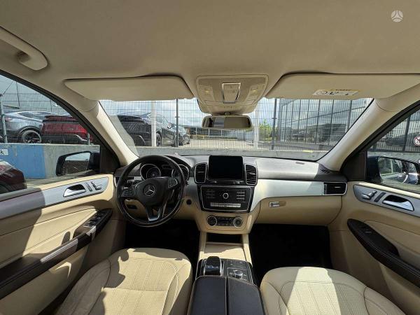 Blue Mercedes-Benz gle-250 2016 in Vilnius, with an engine capacity of 2.20 L and mileage of 261 thousand km for 16600 €, photo 10 on AUTOMOTO.COM.LV