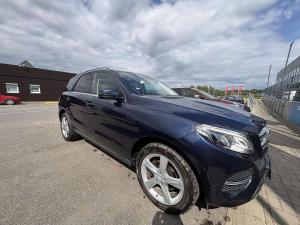Zils Mercedes-Benz gle-250 2016 Viļņa, ar dzinēja tilpumu 2.20 L un nobraukumu 261 tūkst. km par 16600 €, foto 12 vietnē AUTOMOTO.COM.LV