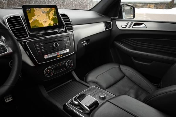 Pelēks Mercedes-Benz gle-250 2016 Rīga, ar dzinēja tilpumu 2.20 L un nobraukumu 0 tūkst. km par 22990 €, foto 7 vietnē AUTOMOTO.COM.LV