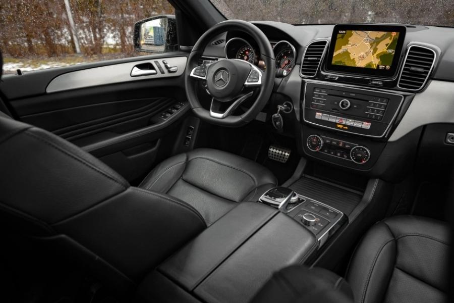 Pelēks Mercedes-Benz gle-250 2016 Rīga, ar dzinēja tilpumu 2.20 L un nobraukumu 0 tūkst. km par 22990 €, foto 15 vietnē AUTOMOTO.COM.LV