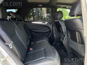 Pelēks Mercedes-Benz gle-250 2016 Jelgava, ar dzinēja tilpumu 2.20 L un nobraukumu 0 tūkst. km par 18990 €, foto 21 vietnē AUTOMOTO.COM.LV