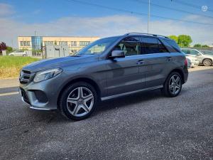 Grey Mercedes-Benz gle-250 2018 in Kaunas, with an engine capacity of 2.14 L and mileage of 200 thousand km for 19500 €, photo 2 on AUTOMOTO.COM.LV