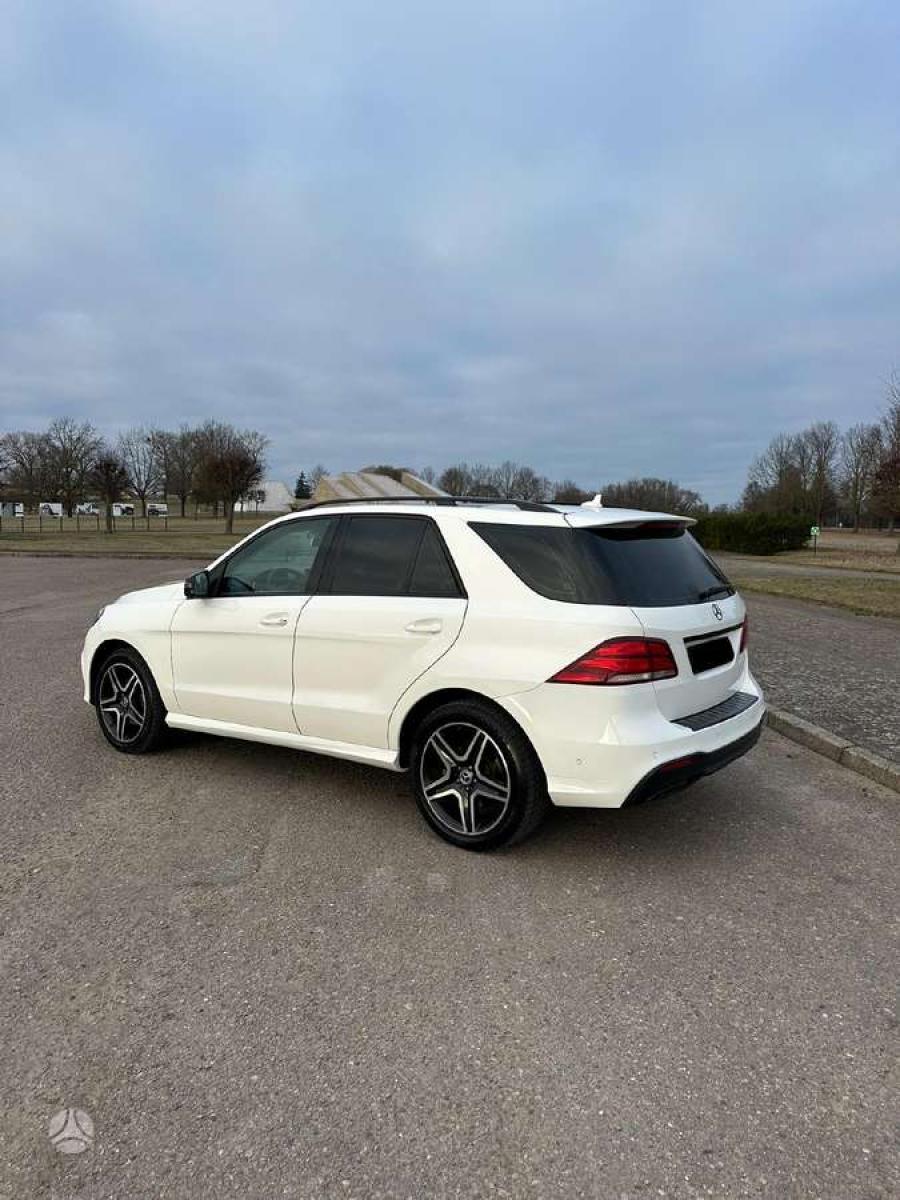 Balts Mercedes-Benz gle-250 2017 Kauņa, ar dzinēja tilpumu 2.14 L un nobraukumu 217 tūkst. km par 21300 €, foto 2 vietnē AUTOMOTO.COM.LV