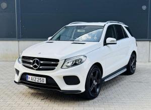 White Mercedes-Benz gle-250 2017 in Kaunas, with an engine capacity of 2.14 L and mileage of 154 thousand km for 18500 €, photo  on AUTOMOTO.COM.LV
