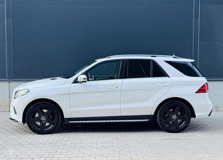 Balts Mercedes-Benz gle-250 2017 Kauņa, ar dzinēja tilpumu 2.14 L un nobraukumu 154 tūkst. km par 18500 €, foto 5 vietnē AUTOMOTO.COM.LV