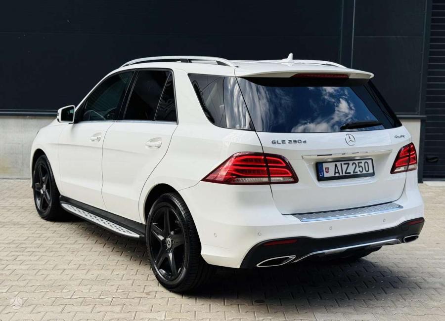 Balts Mercedes-Benz gle-250 2017 Kauņa, ar dzinēja tilpumu 2.14 L un nobraukumu 154 tūkst. km par 18500 €, foto 6 vietnē AUTOMOTO.COM.LV