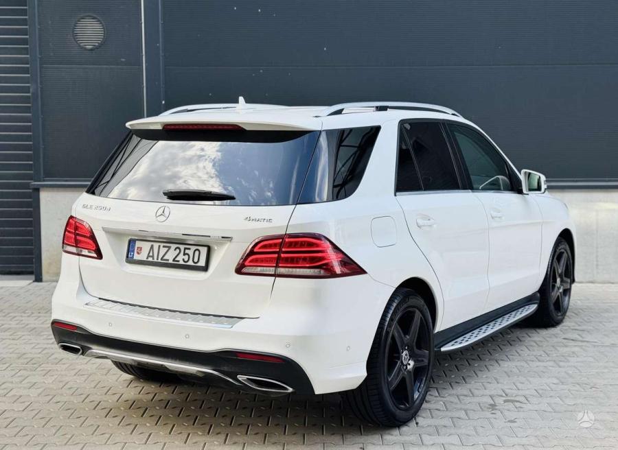 Balts Mercedes-Benz gle-250 2017 Kauņa, ar dzinēja tilpumu 2.14 L un nobraukumu 154 tūkst. km par 18500 €, foto 8 vietnē AUTOMOTO.COM.LV