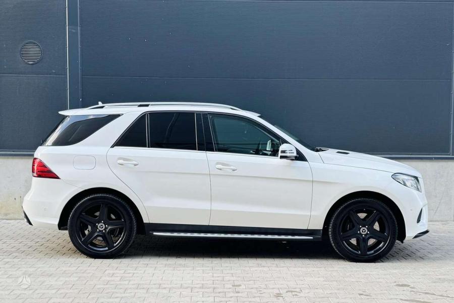 Balts Mercedes-Benz gle-250 2017 Kauņa, ar dzinēja tilpumu 2.14 L un nobraukumu 154 tūkst. km par 18500 €, foto 9 vietnē AUTOMOTO.COM.LV