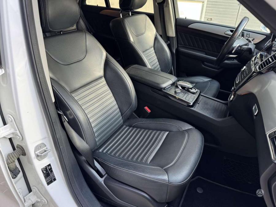 Balts Mercedes-Benz gle-250 2017 Kauņa, ar dzinēja tilpumu 2.14 L un nobraukumu 154 tūkst. km par 18500 €, foto 24 vietnē AUTOMOTO.COM.LV