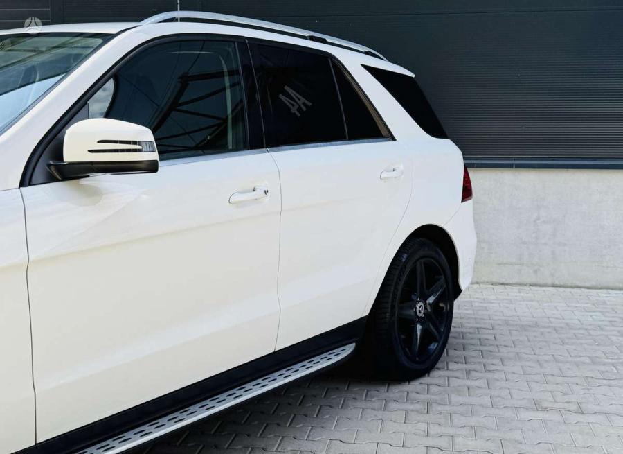 Balts Mercedes-Benz gle-250 2017 Kauņa, ar dzinēja tilpumu 2.14 L un nobraukumu 154 tūkst. km par 18500 €, foto 39 vietnē AUTOMOTO.COM.LV