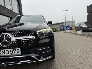 Black Mercedes-Benz GLE 300 2019 in Kaunas, with an engine capacity of 1.95 L and mileage of 231 thousand km for 42000 €, photo 9 on AUTOMOTO.COM.LV