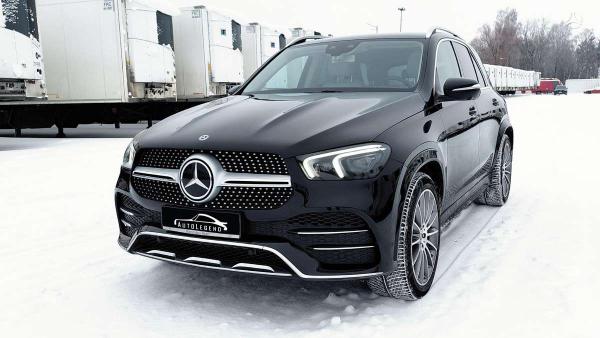 Black Mercedes-Benz GLE 300 2019 in Vilnius, with an engine capacity of 1.95 L and mileage of 233 thousand km for 41990 €, photo 3 on AUTOMOTO.COM.LV